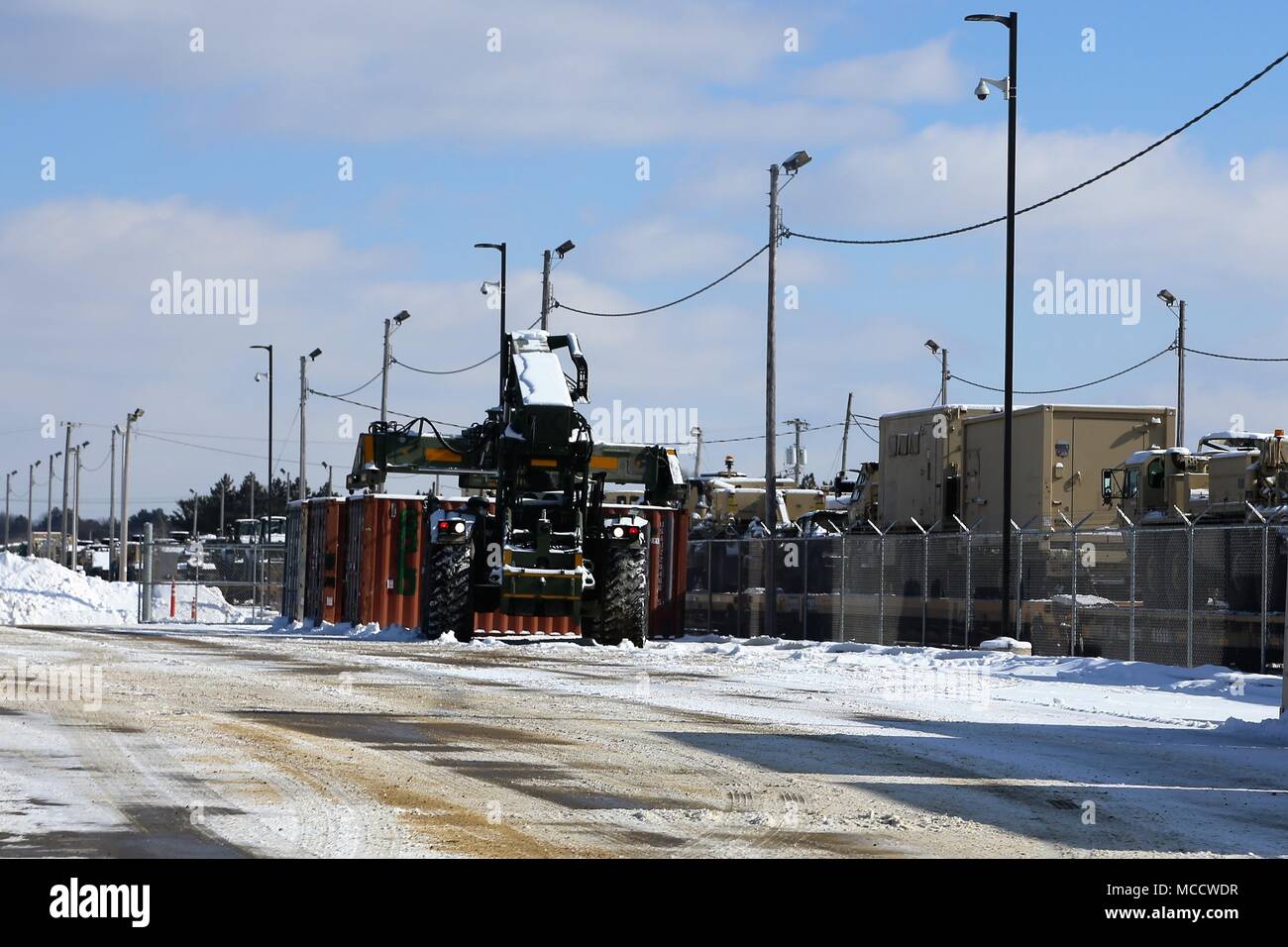 Rough terrain container handler loader hi-res stock photography and ...