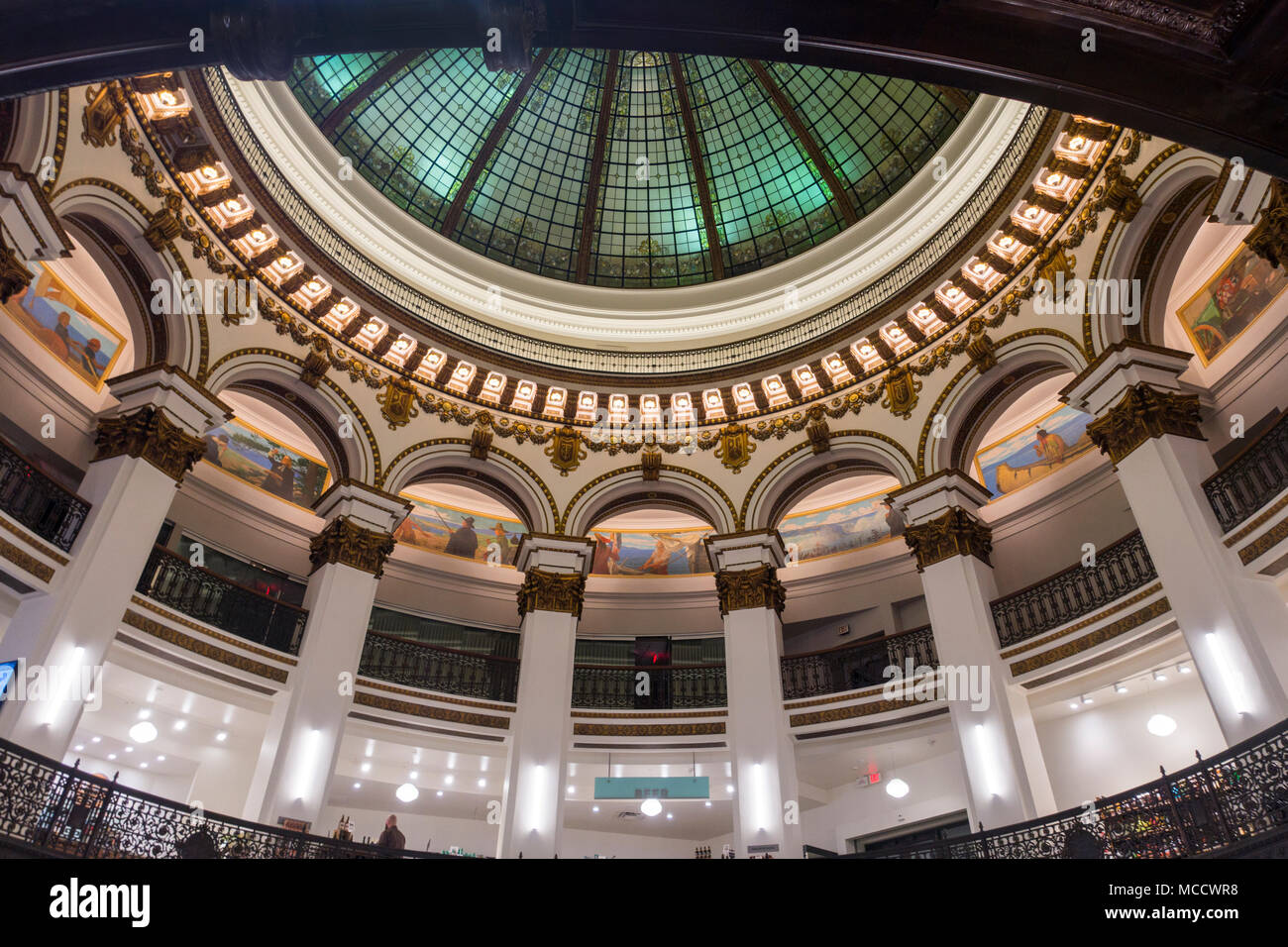 Heinen's grocery store Cleveland Ohio Stock Photo - Alamy