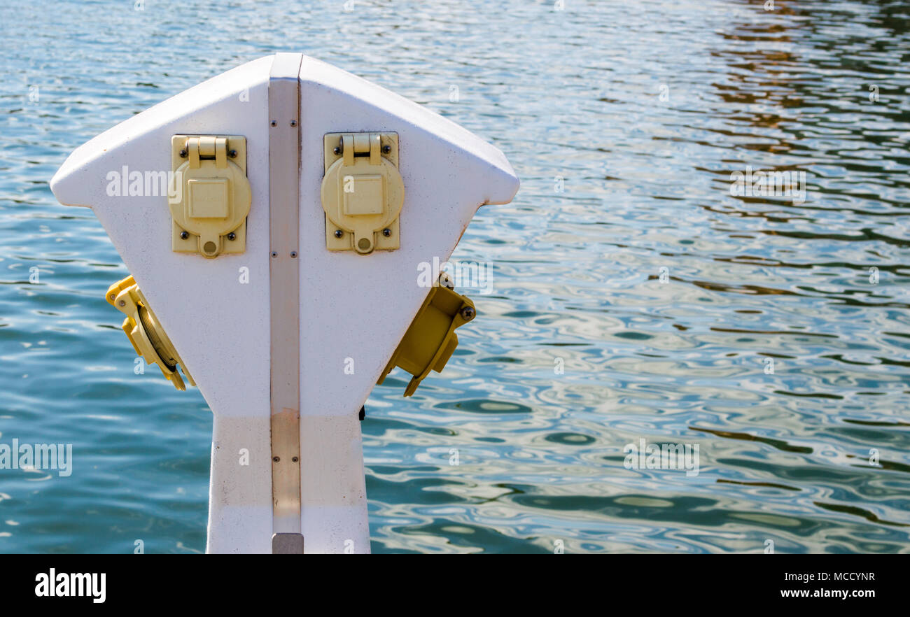 Electrical pedestal hi-res stock photography and images - Alamy