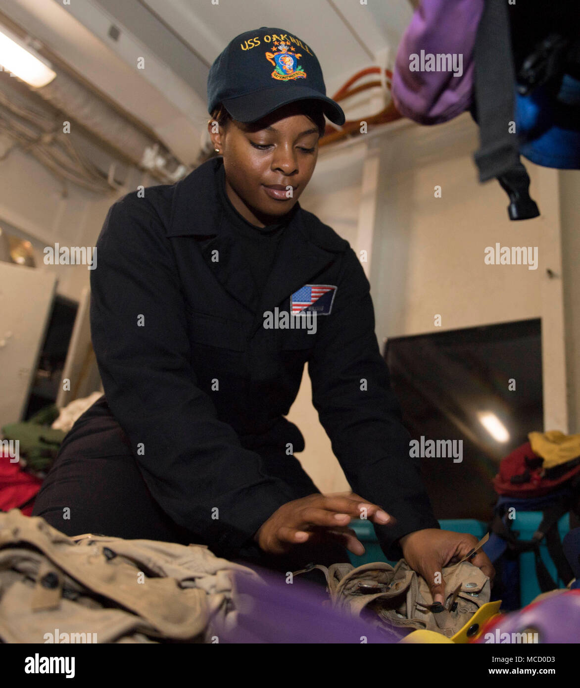 180212-N-TJ319-0042 ATLANTIC OCEAN (Feb. 12, 2018) Seaman Shacora ...