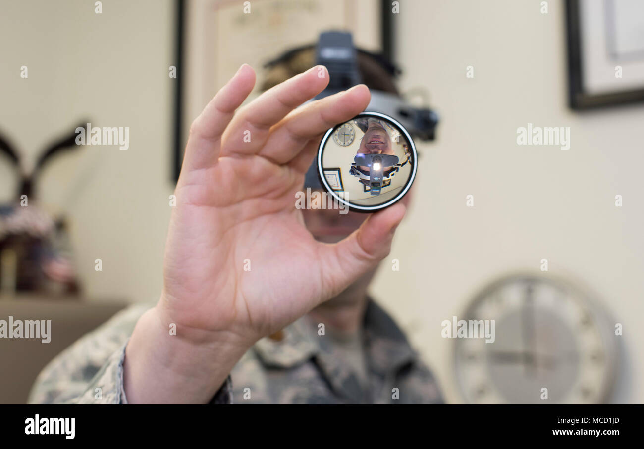 Monocular Indirect Ophthalmoscope