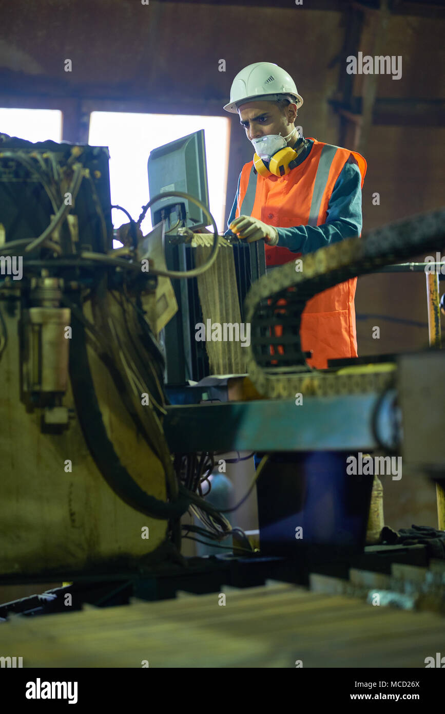 Cnc machine and mask hi-res stock photography and images - Alamy