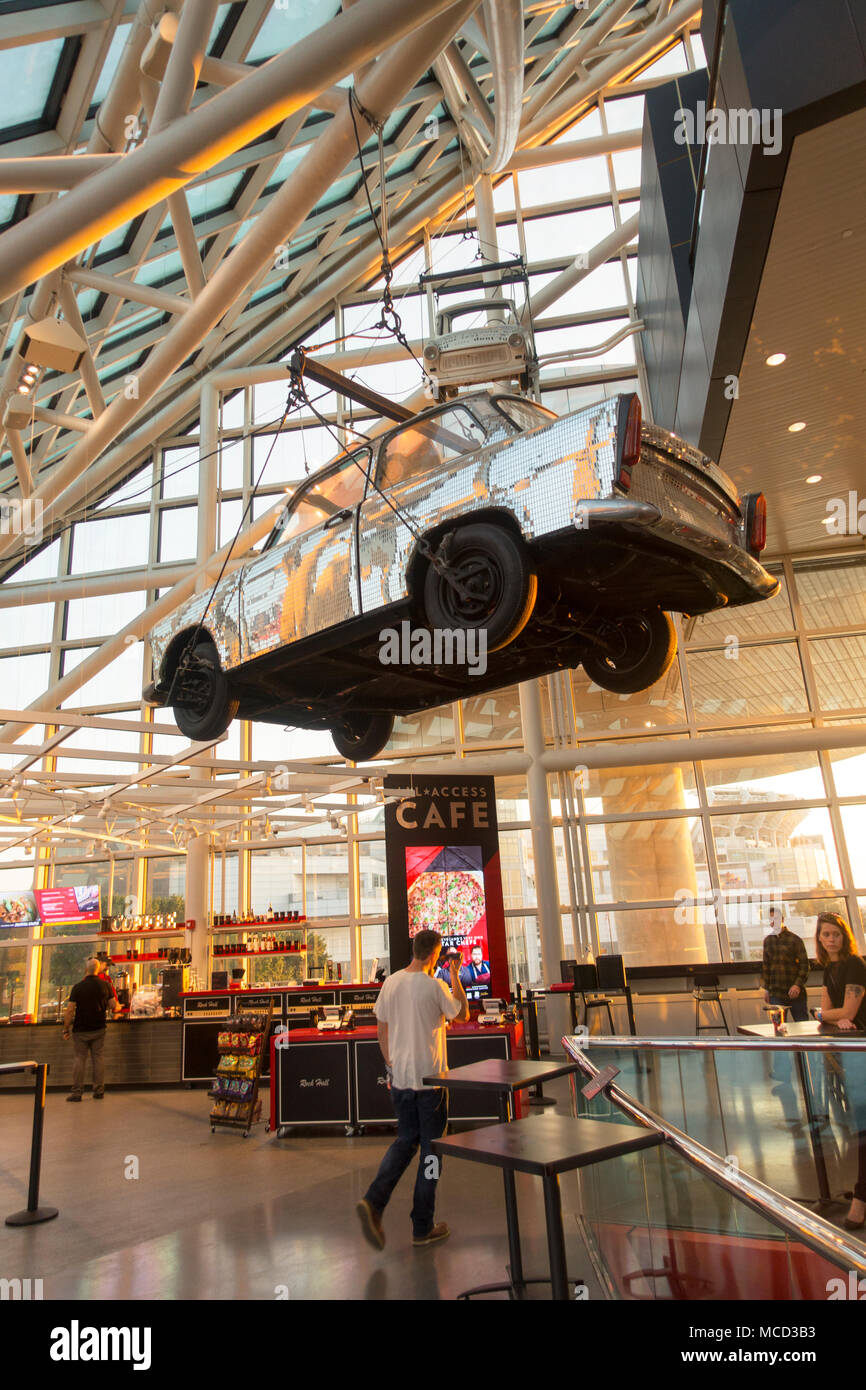 Rock and roll hall of fame interior hi-res stock photography and images ...