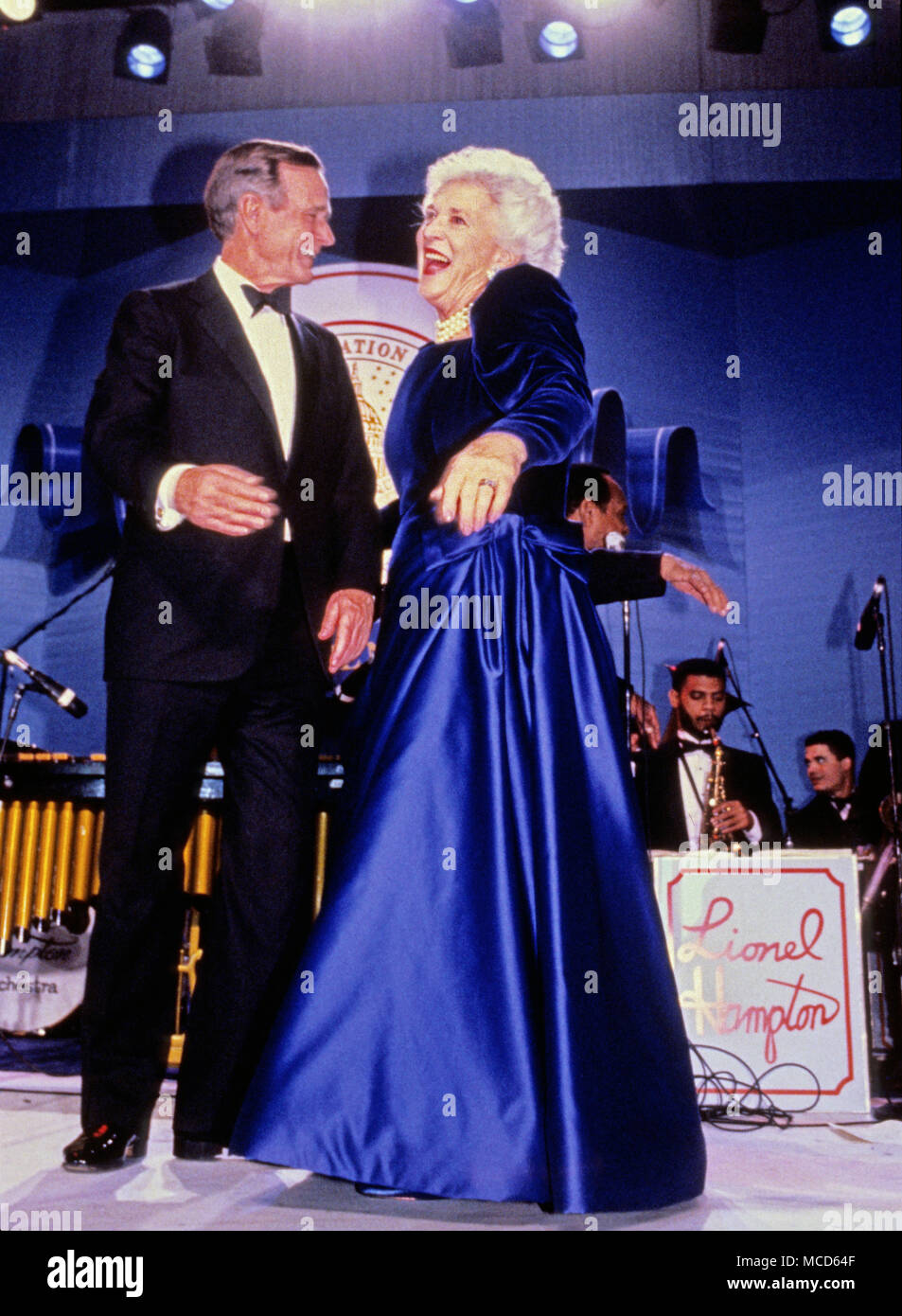 United States President George H.W. Bush and first lady Barbara Bush ...
