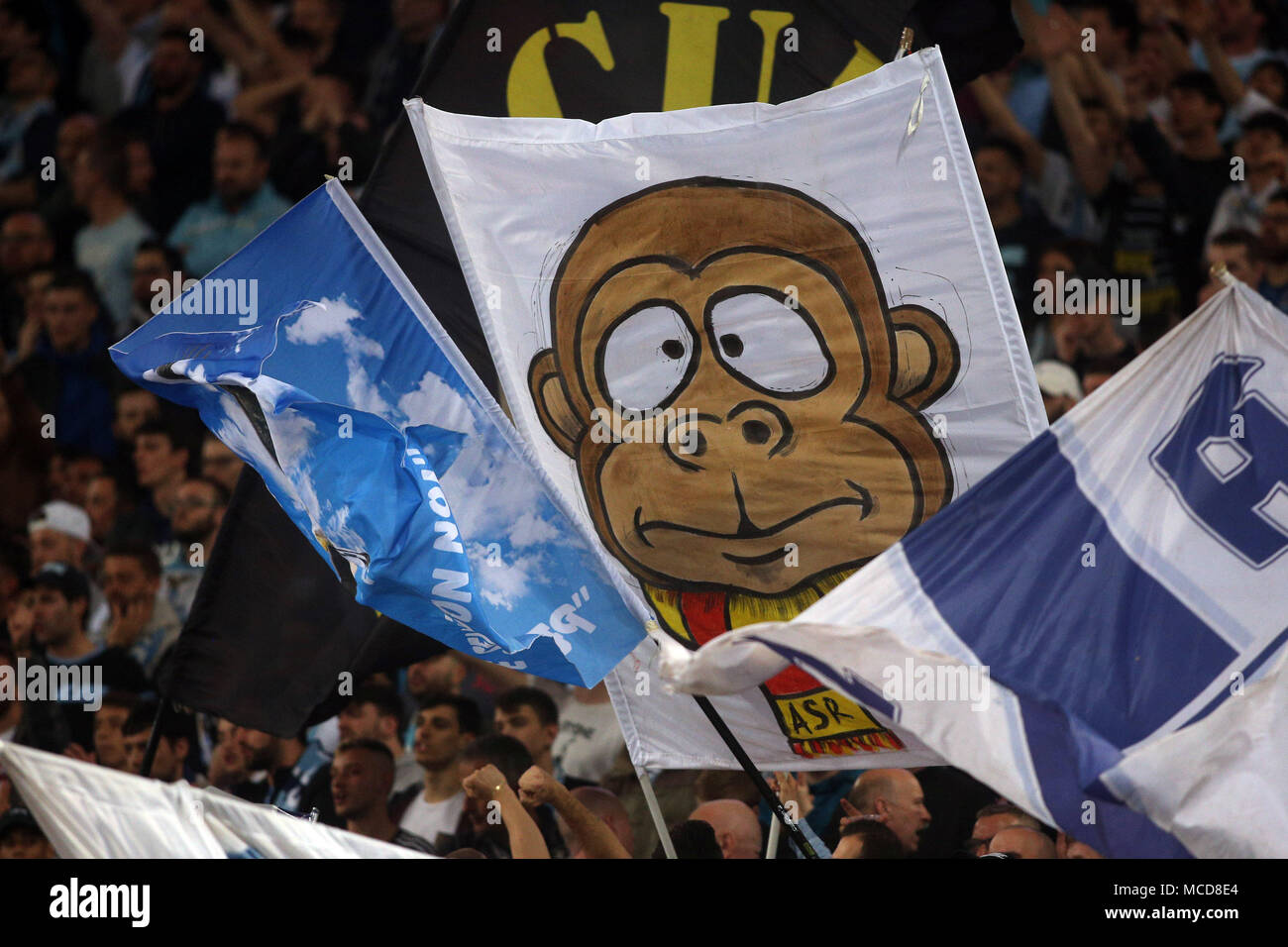 Stadio olimpico roma lazio derby fans hi-res stock photography and ...