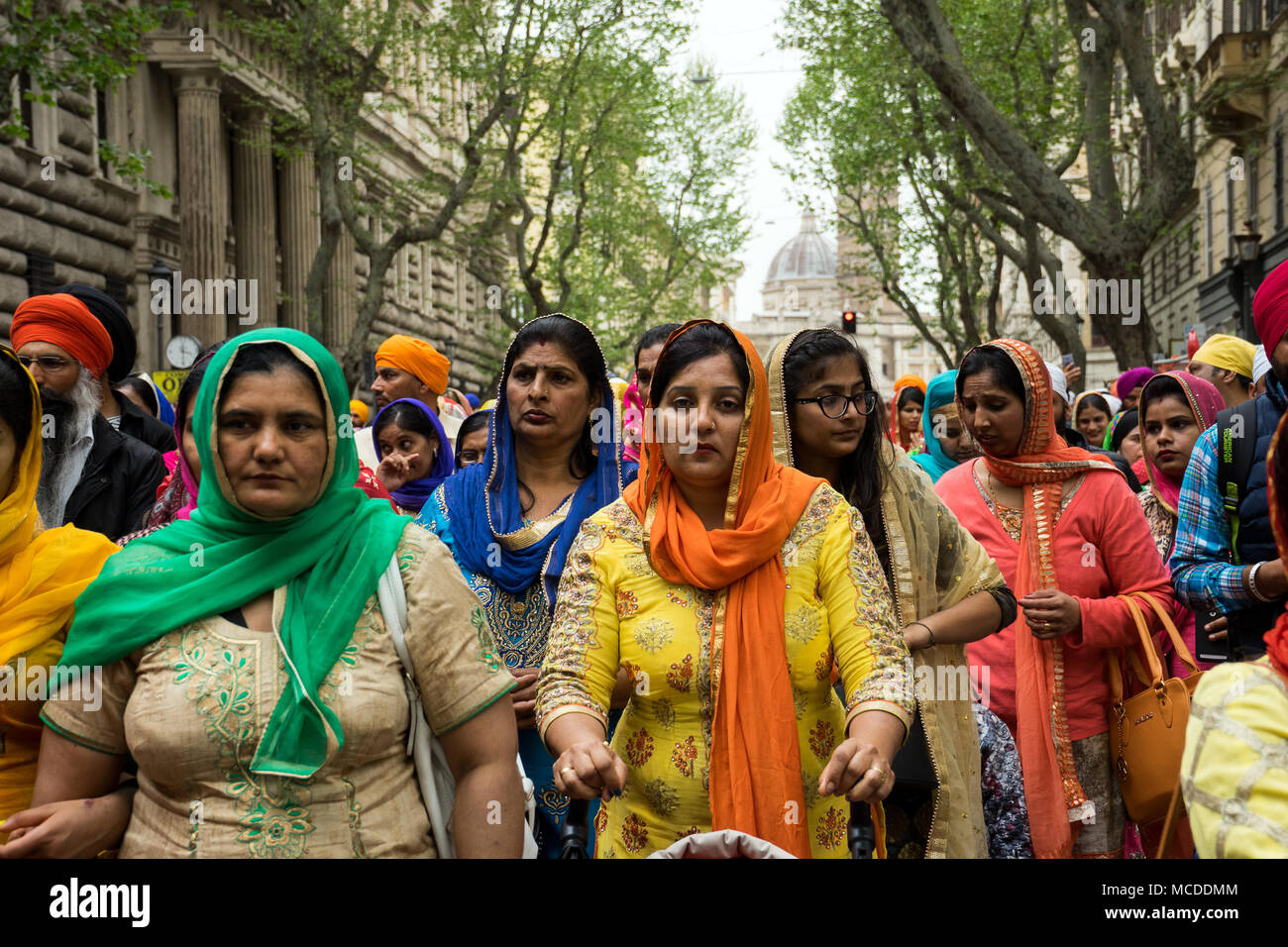 Indian family in italy hi-res stock photography and images - Alamy