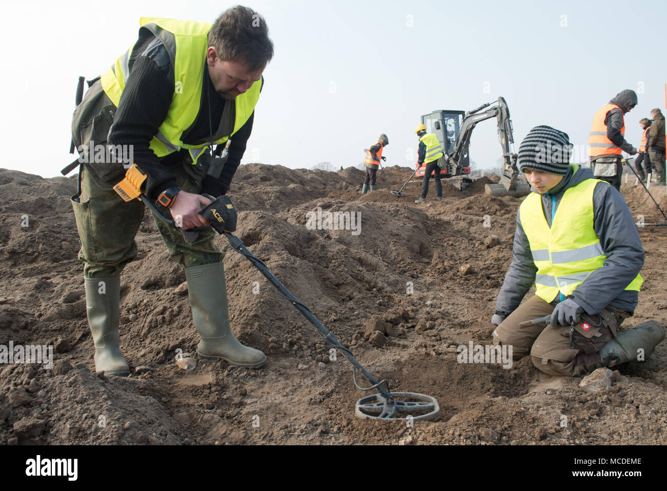 Student archaeologist hi-res stock photography and images - Alamy