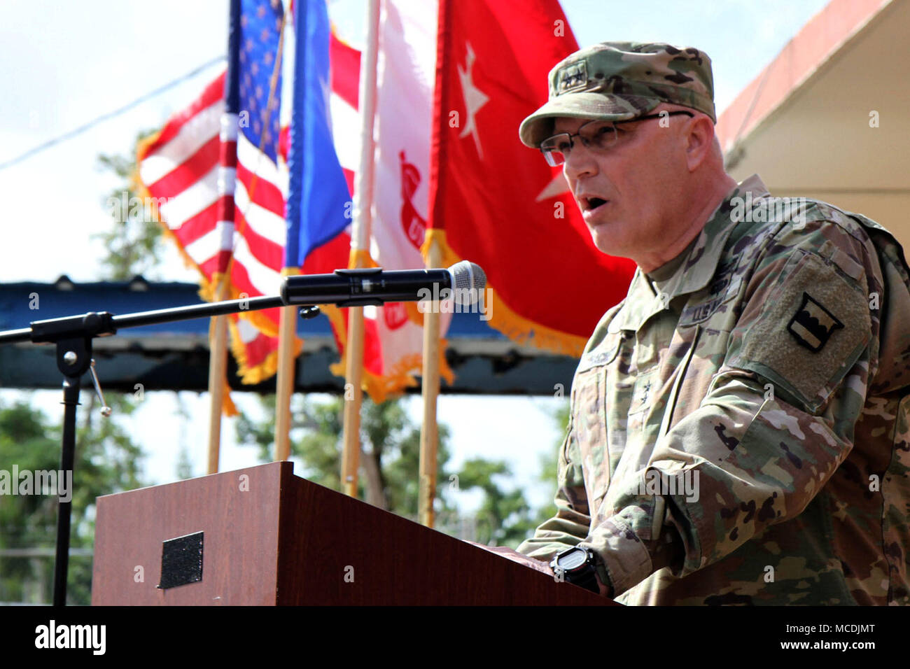 Maj. Gen. Bruce Hackett, commanding General of the 80th Training ...
