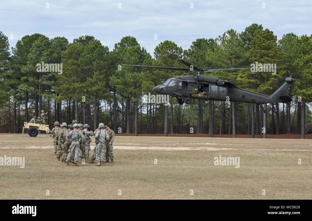 Soldiers with the South Carolina Army National Guard attend the ...