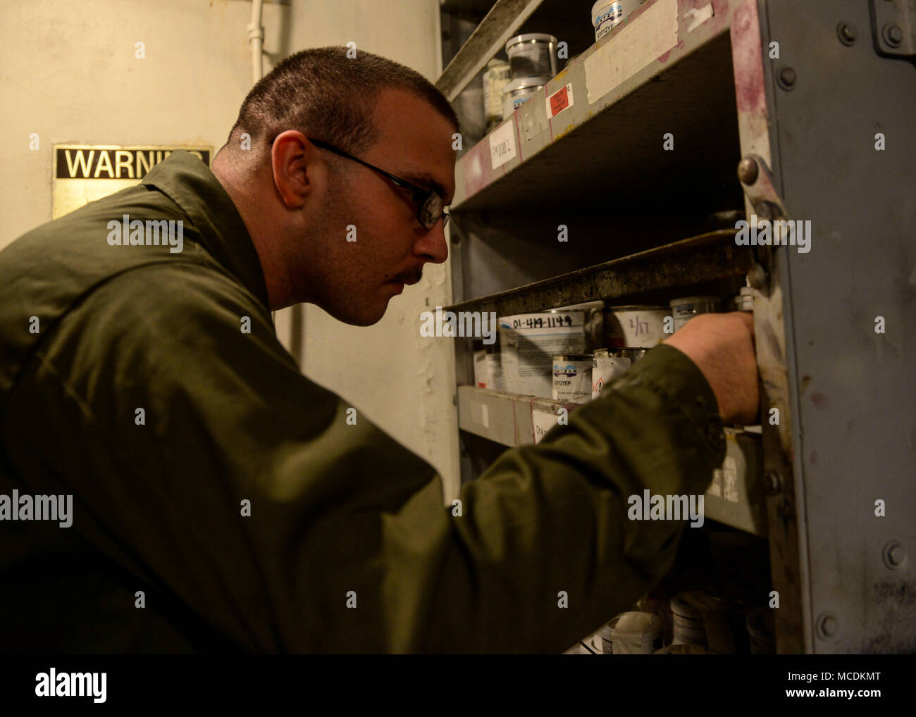 180220-N-AH771-0017 ATLANTIC OCEAN (Feb. 20, 2018) Lance Cpl. Tyler ...