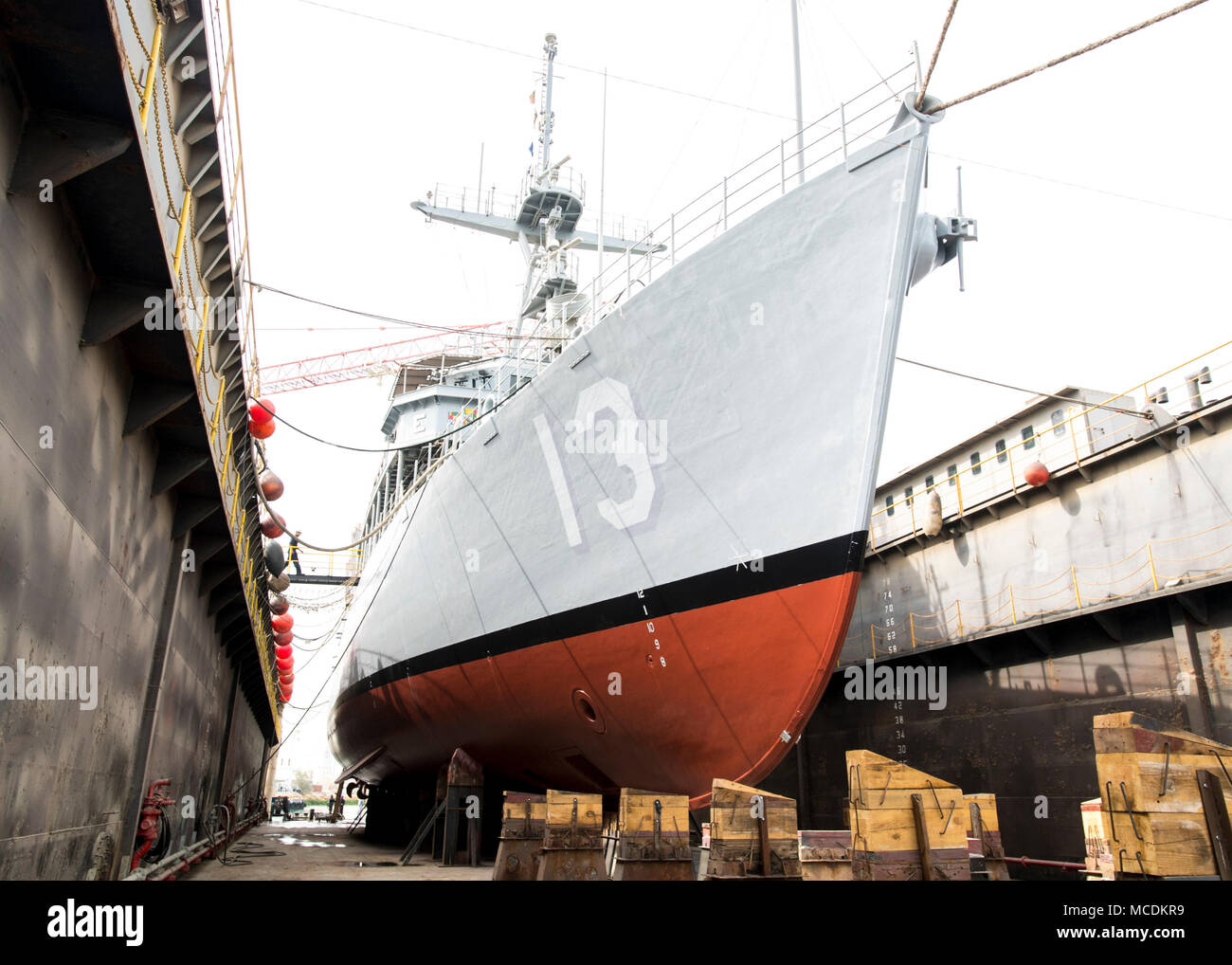 The mine countermeasures ship USS Dextrous (MCM 13) sits in dry dock ...