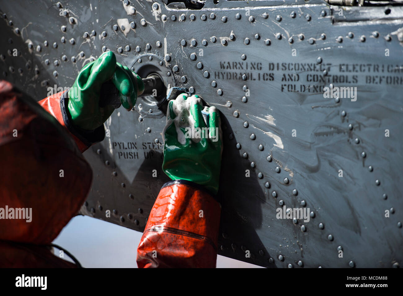 41st helicopter maintenance unit hi-res stock photography and images ...