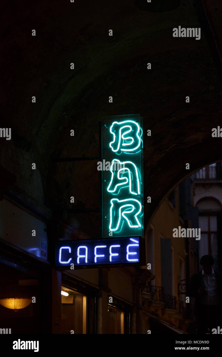 Sign at night time hi-res stock photography and images - Alamy