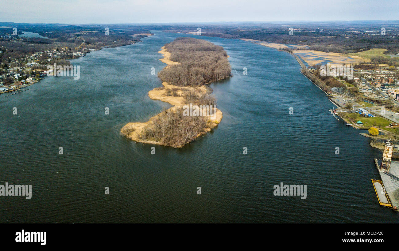 Ground island hi-res stock photography and images - Alamy