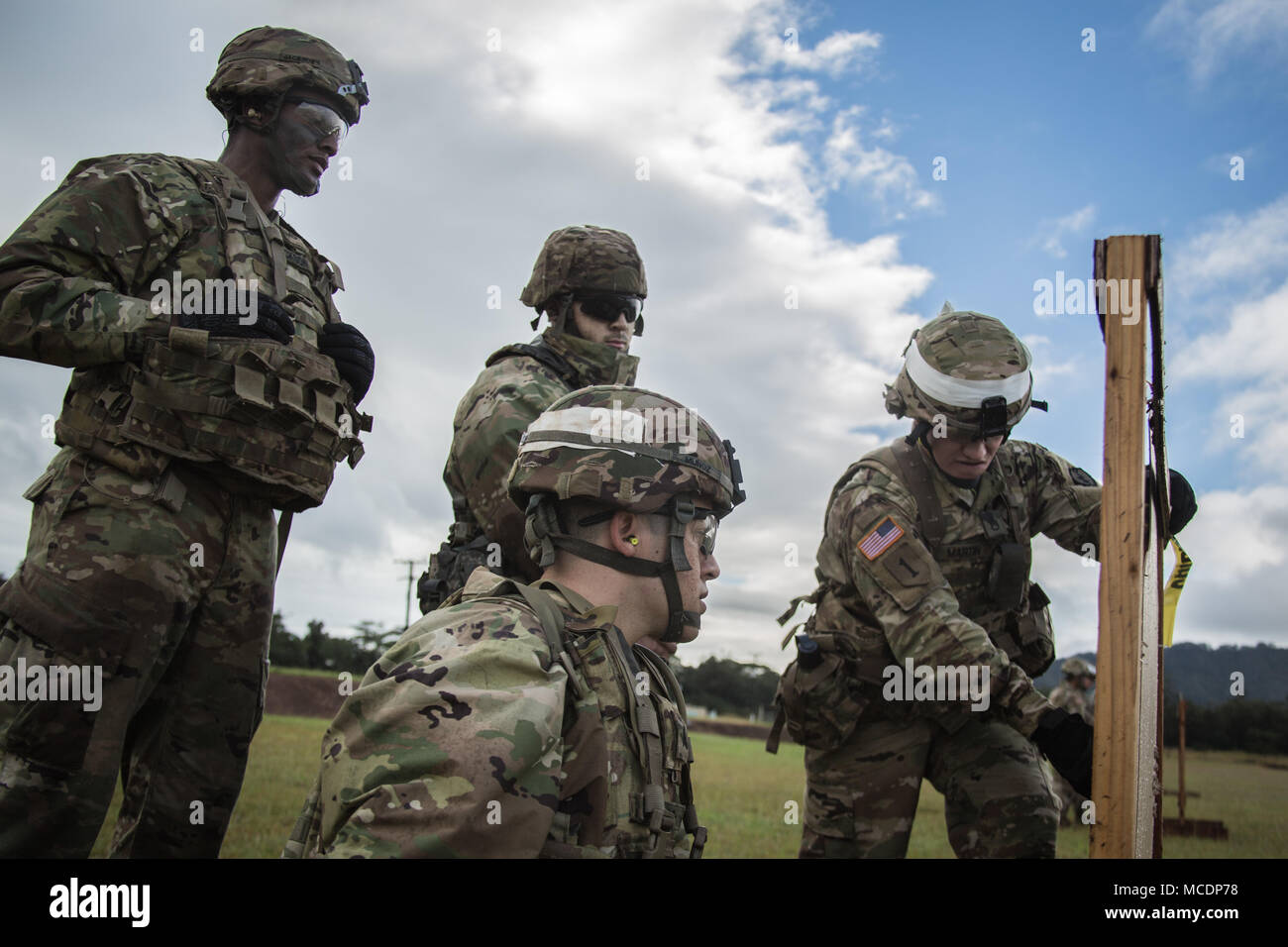 U.S. Army Soldiers assigned to 225th Brigade Support Battalion, 2nd ...