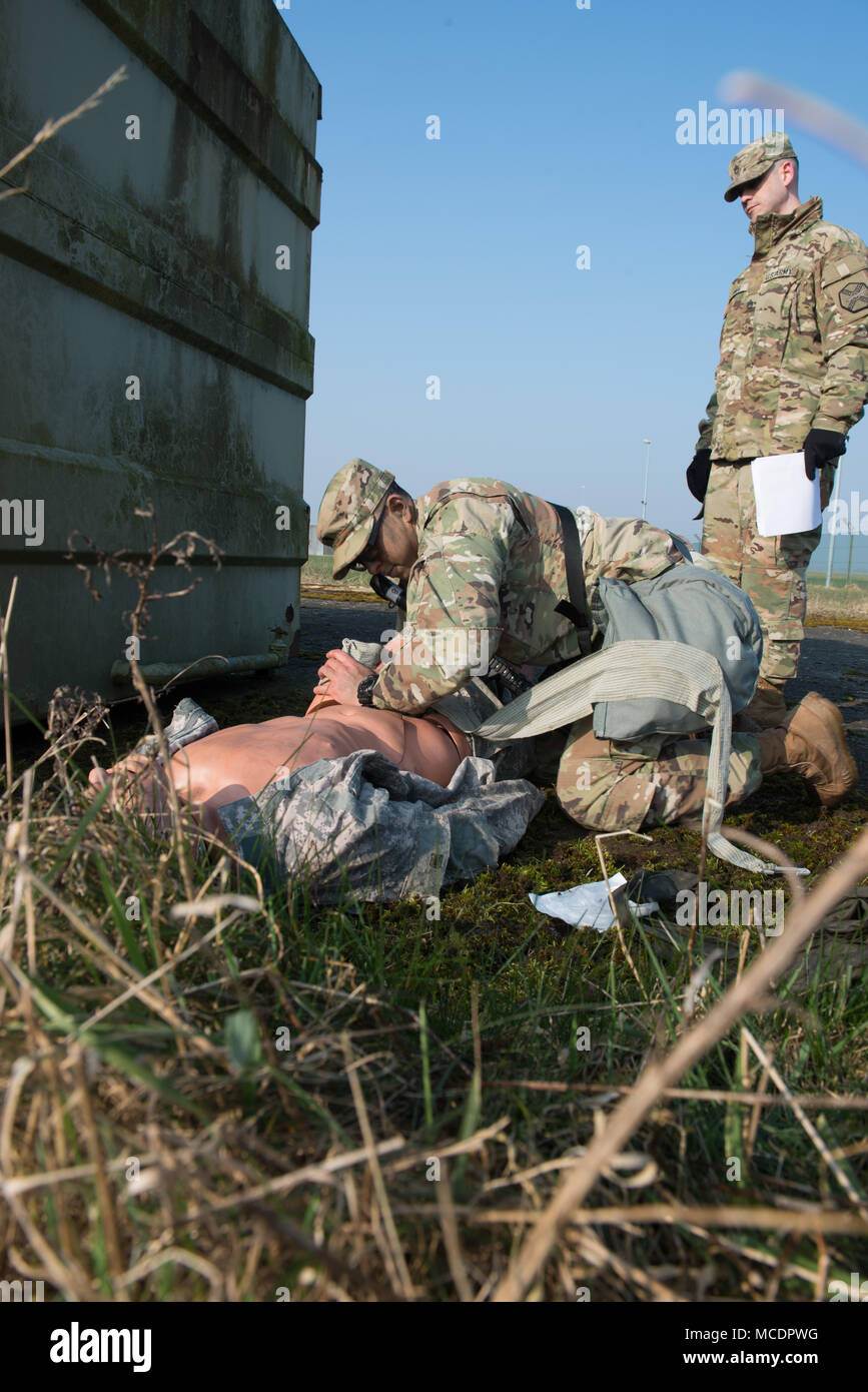 U.S. Army Staff Sgt. Christopher Jones, assigned to the Schinnen ...