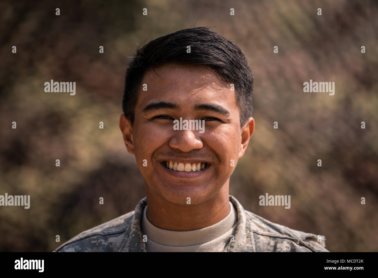 Vertical support member hi-res stock photography and images - Alamy
