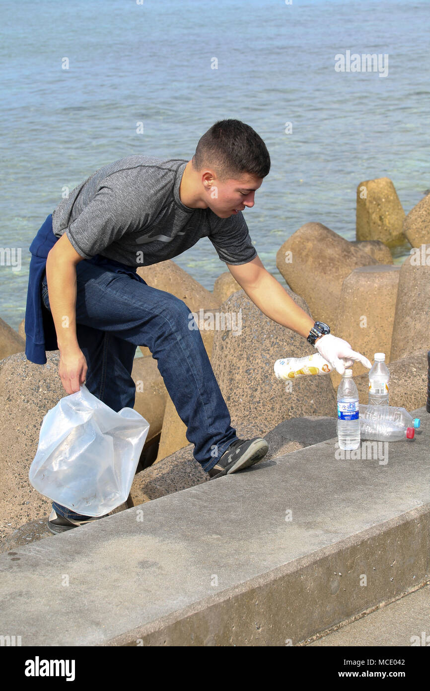 Sunabe sea wall hi-res stock photography and images - Alamy