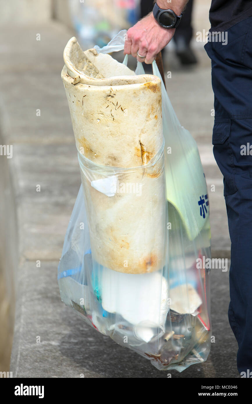 Trash bag japan hi-res stock photography and images - Alamy