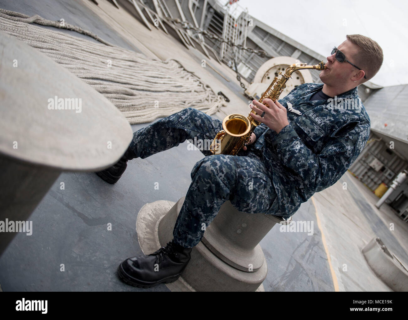 180228-N-UP035-0046 ATLANTIC OCEAN (Feb 28, 2018) Musician 3rd Class ...
