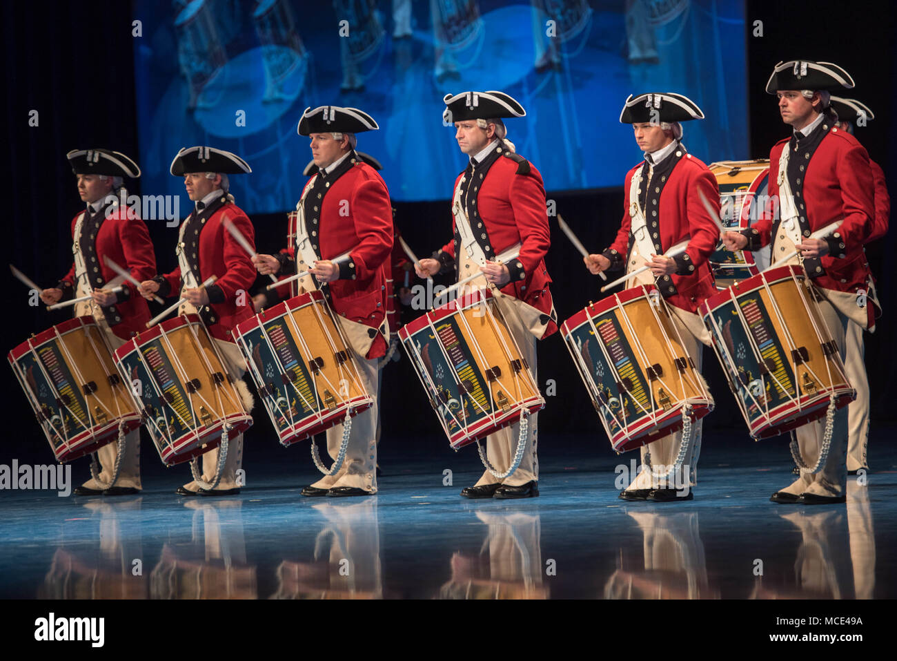 Soldiers assigned to The U.S. Army Fife and Drum Corps, 3d U.S ...