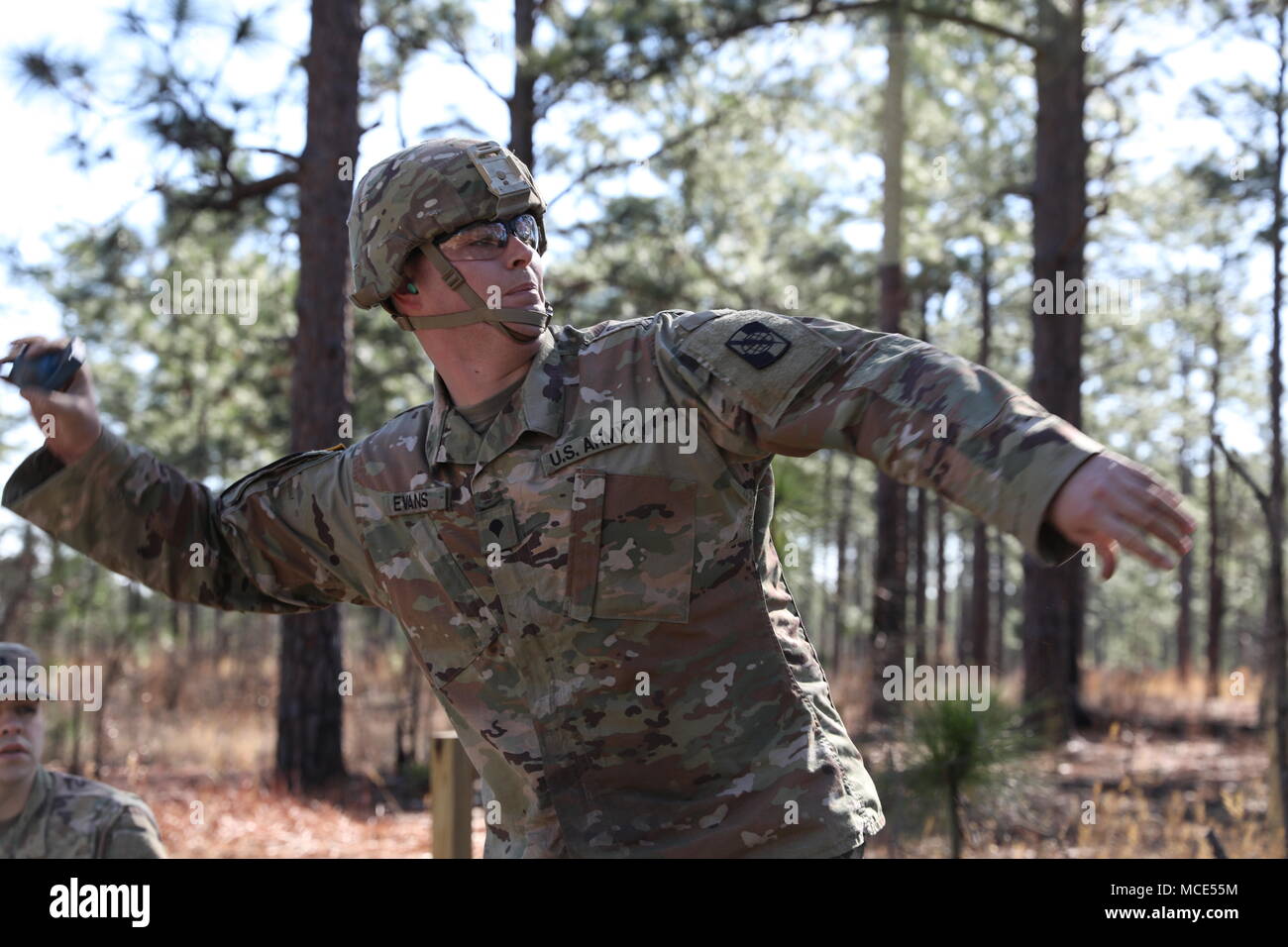 324th expeditionary signal battalion hi-res stock photography and ...