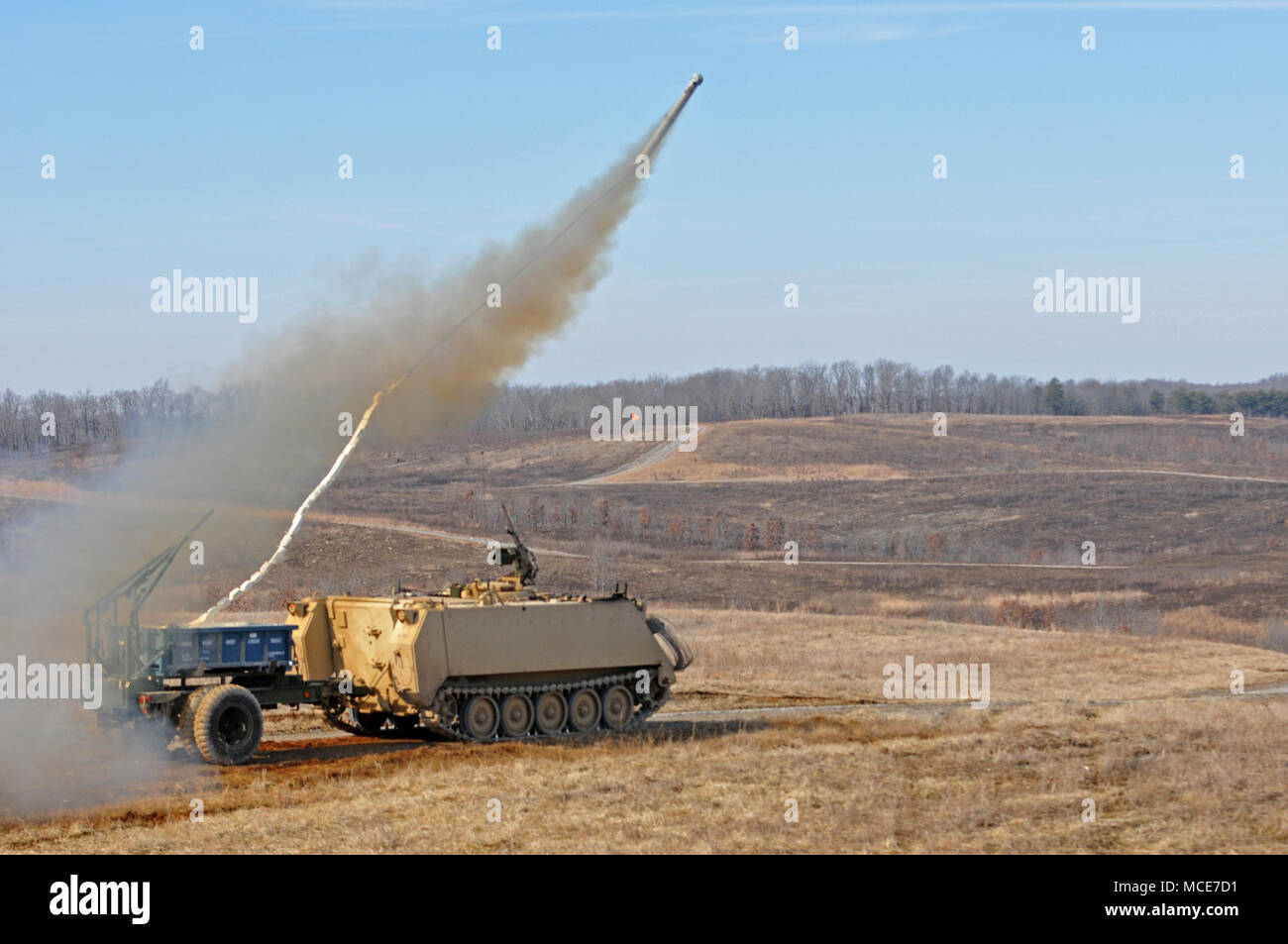 U.S. Army Reserve Soldiers from the 449th Mobility Augmentation Company ...