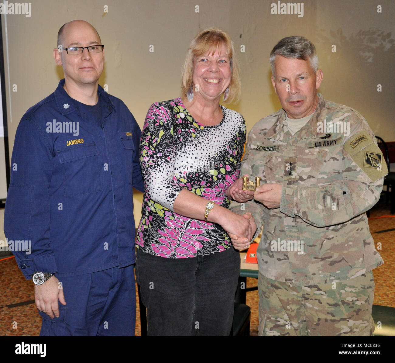 LOUISVILLE, Ky. – USACE Commanding General and 54th US Army Chief of ...