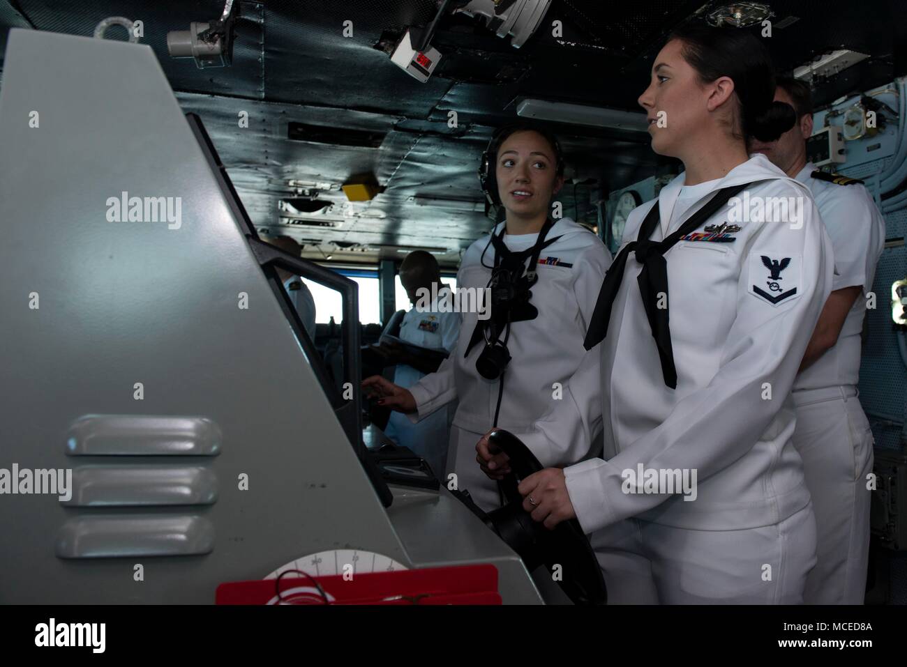 180411-N-EA818-006 NORFOLK, Va. (Apr. 11, 2018) -- Operations ...