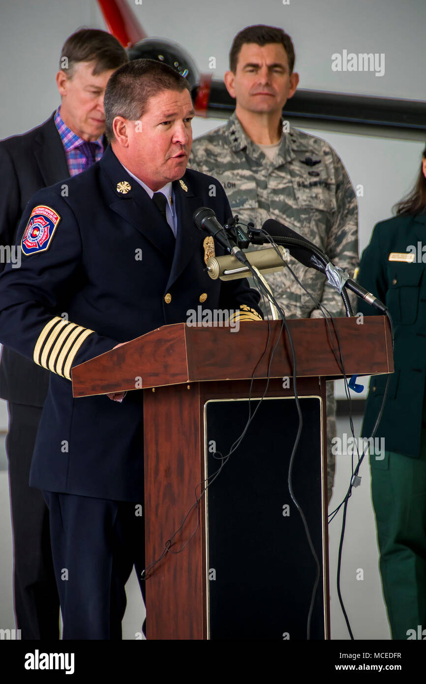 Mike loh hi-res stock photography and images - Alamy