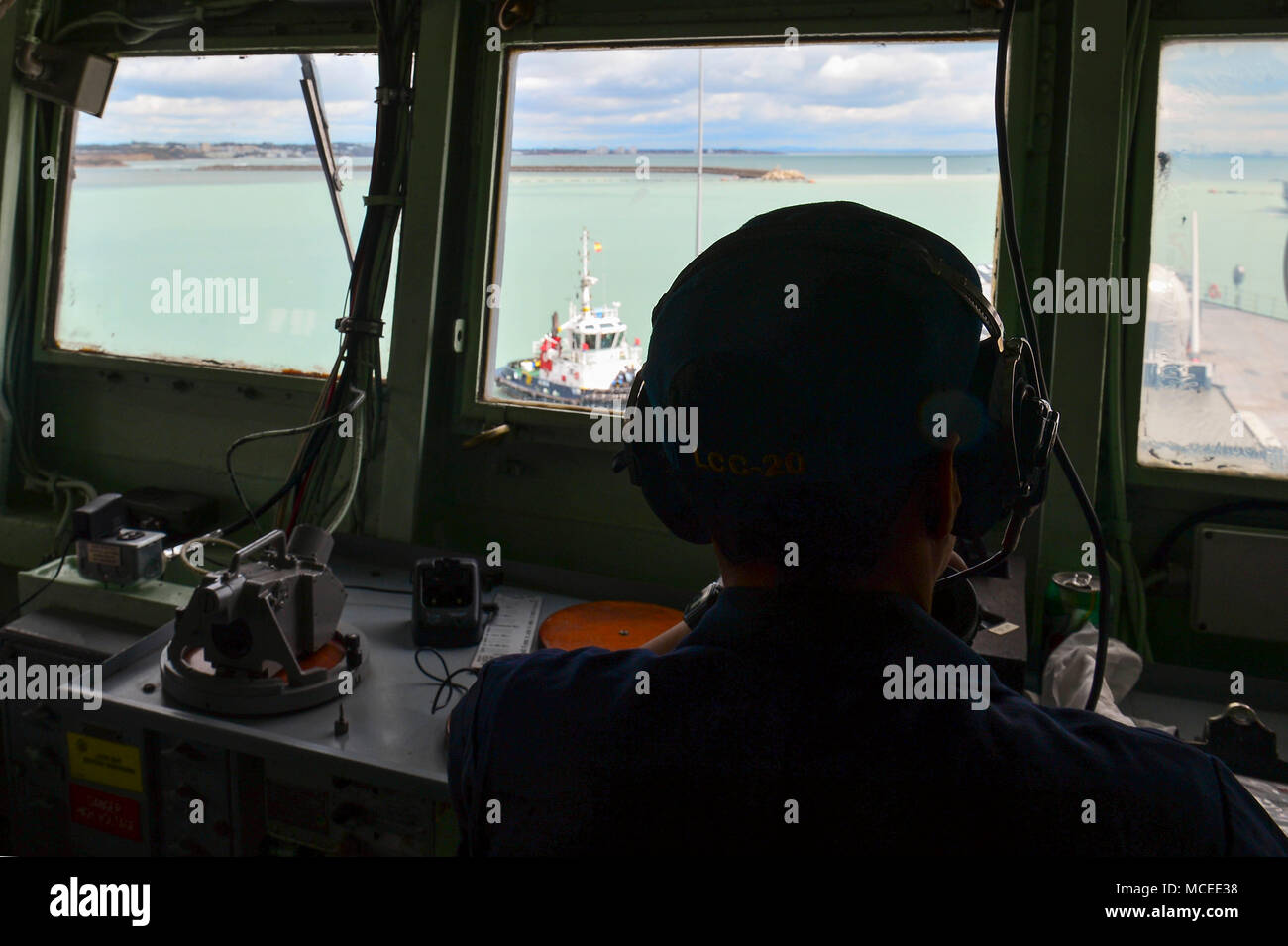 180413-N-QR145-026 NAVAL STATION ROTA, Spain (April 13, 2018 ...