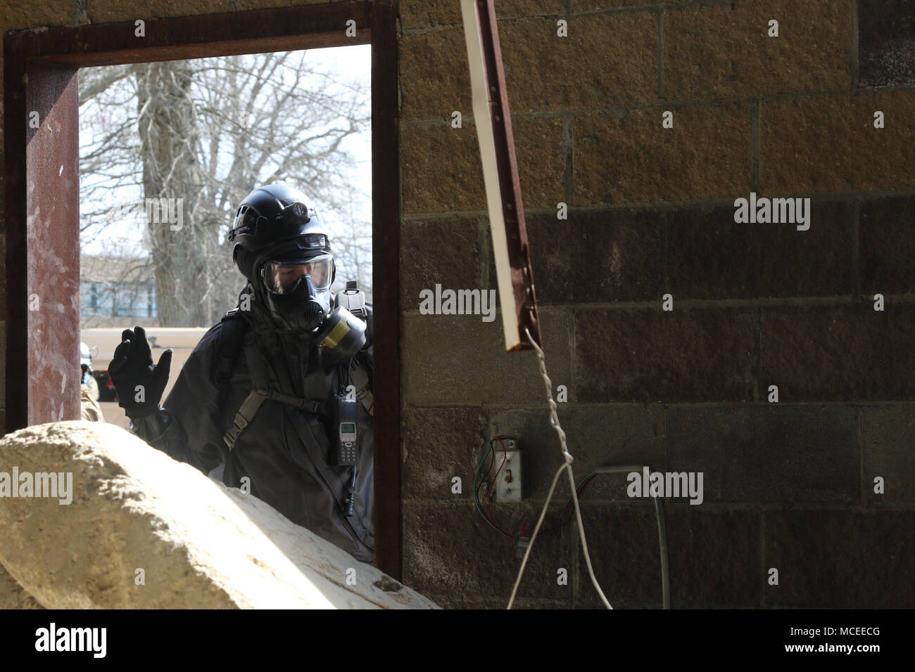 Soldiers from the 264th Engineer Detachment, South Carolina Army ...