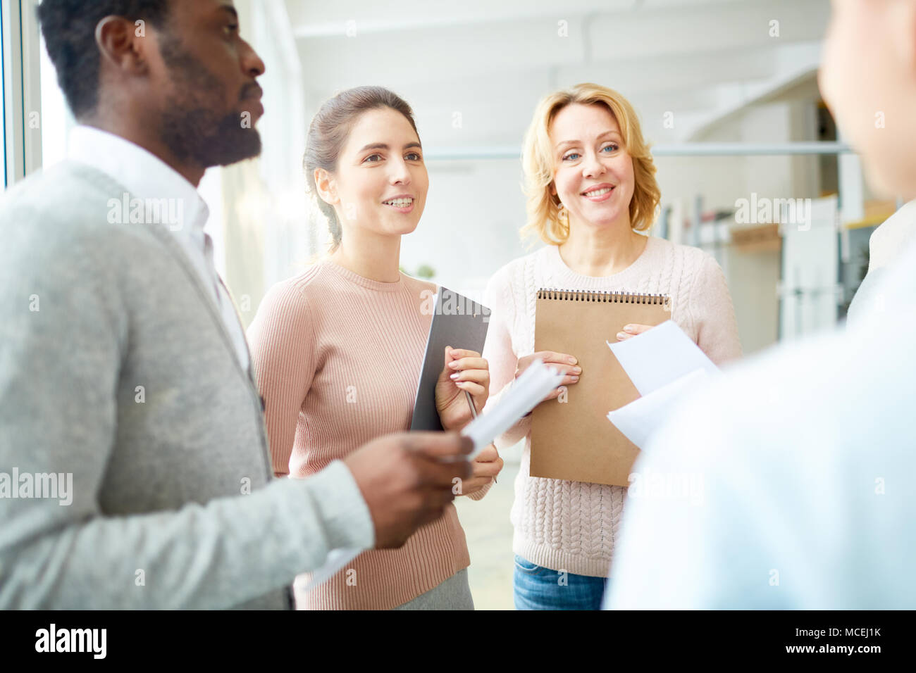 Enthusiastic team hi-res stock photography and images - Alamy