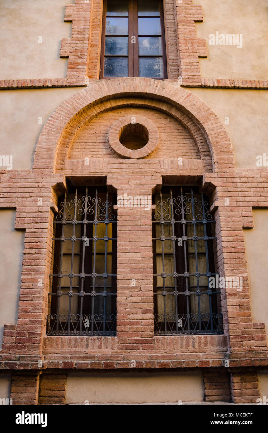 Arch brickwork hi-res stock photography and images - Alamy