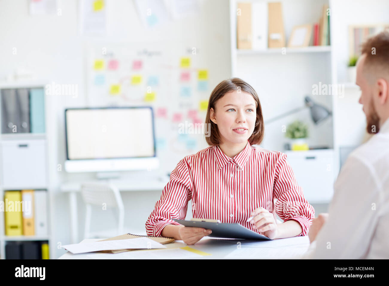 Interviewing employee hi-res stock photography and images - Alamy