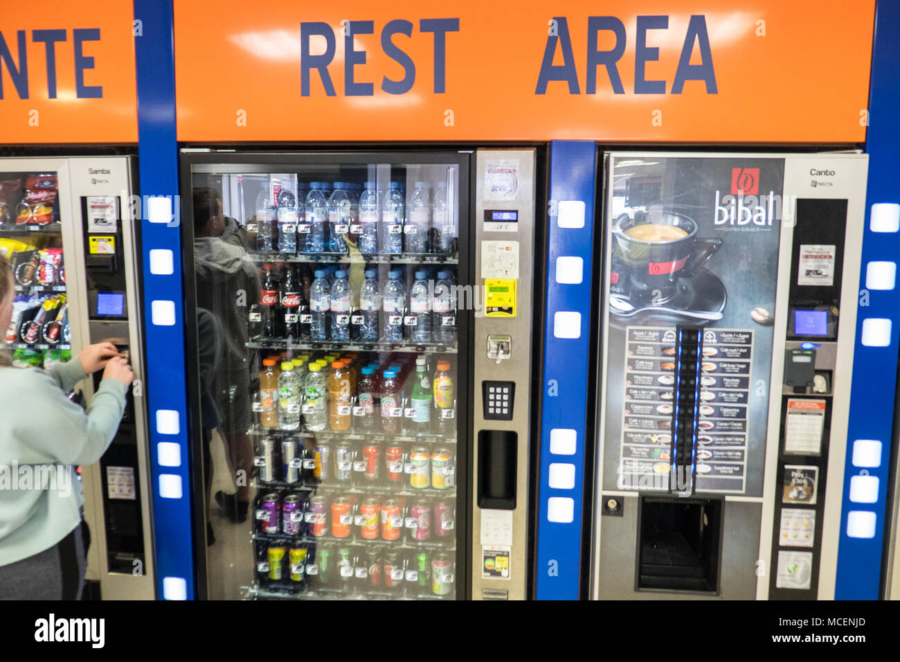 Vending machine france hi-res stock photography and images - Alamy