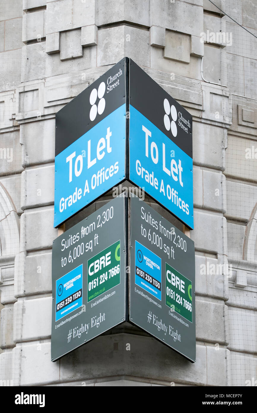 To Let sign on disused office buildings in Liverpool city centre Stock ...