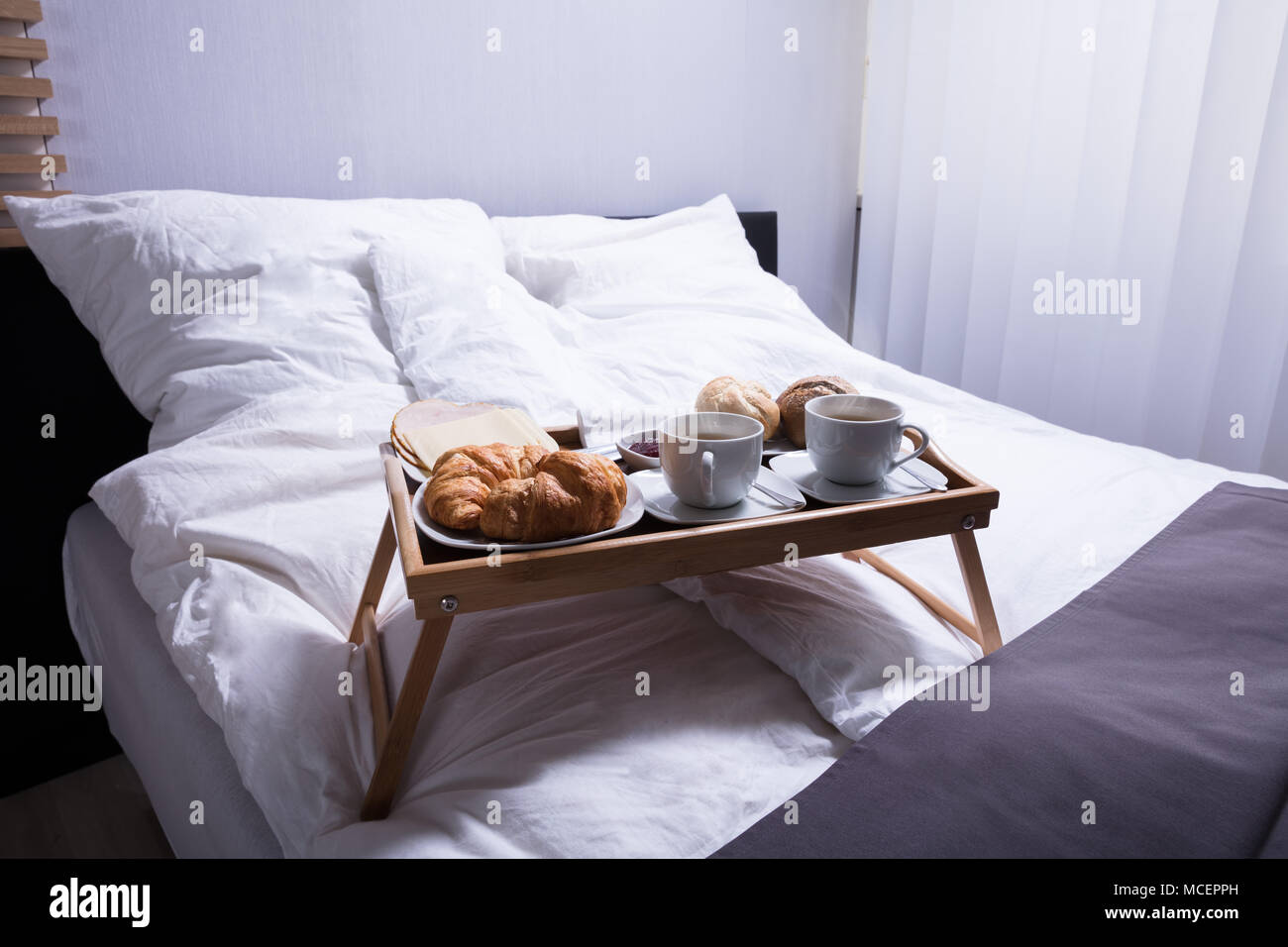 Messy breakfast table hi-res stock photography and images - Alamy
