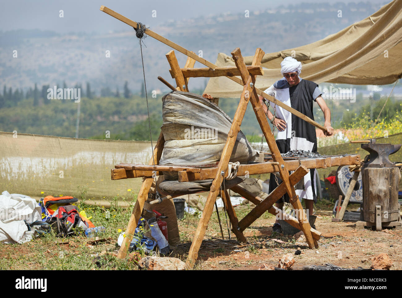 Blacksmith at work medieval hi-res stock photography and images - Alamy