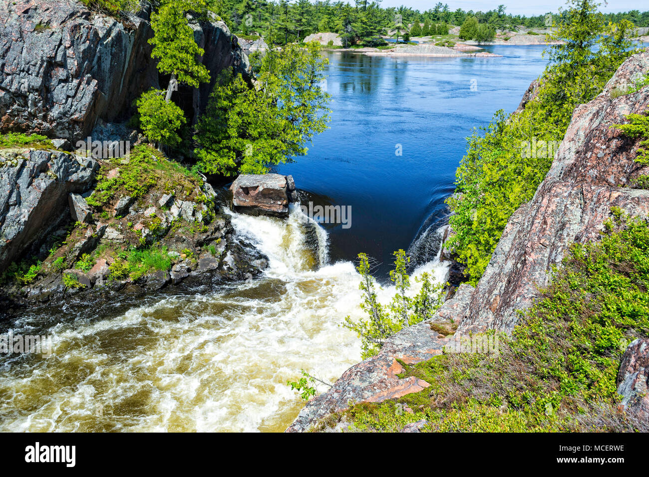 Water rushing through Devil's Door in during spring run off at the Bad ...