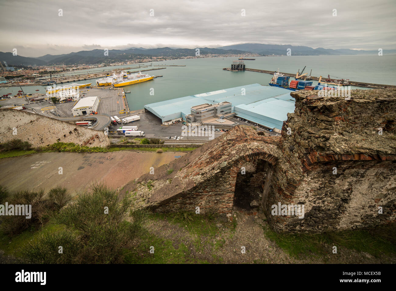 Vecchi container hi-res stock photography and images - Alamy