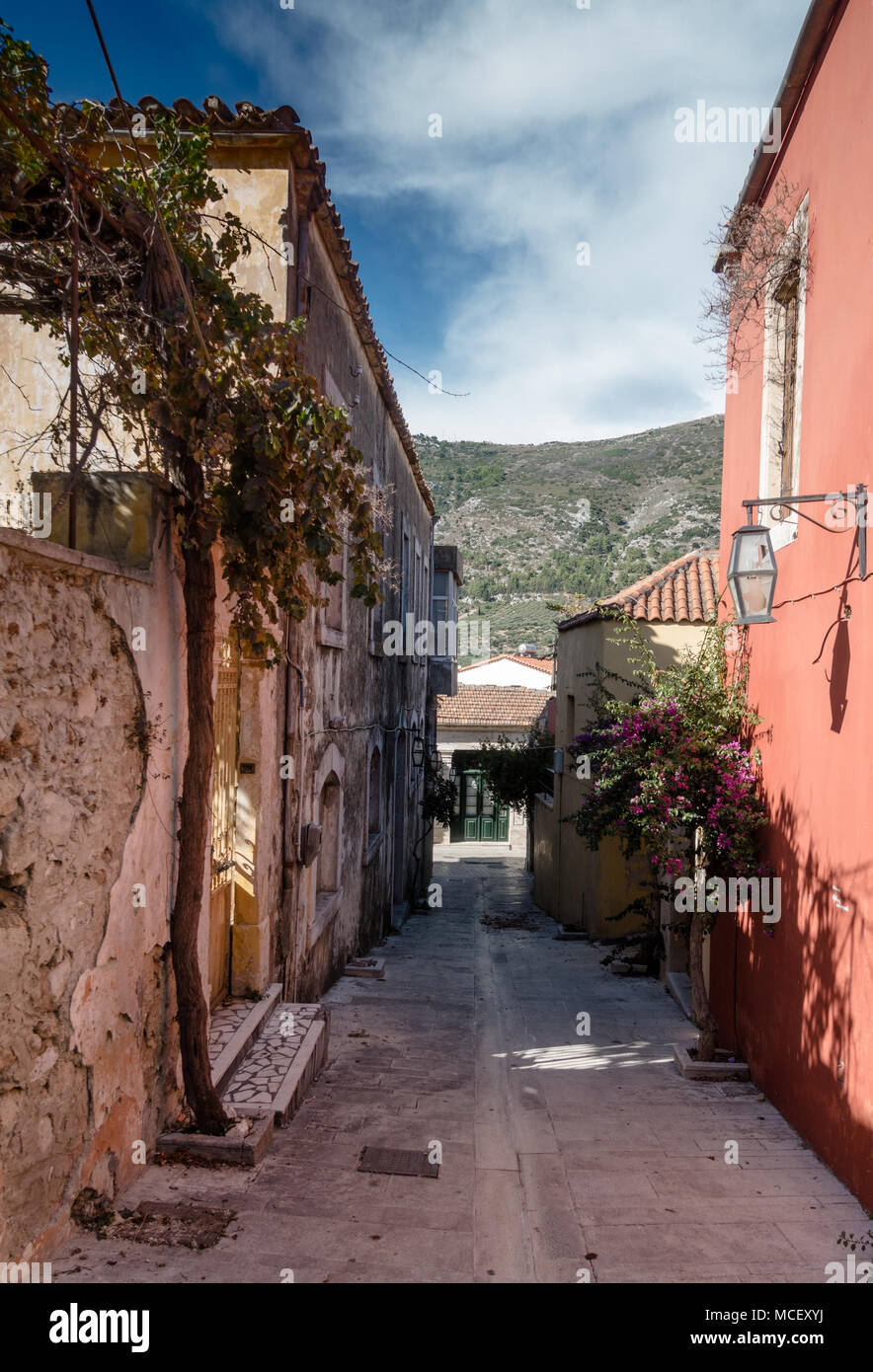 Narrow old street in Archanes, Crete, Greece Stock Photo - Alamy