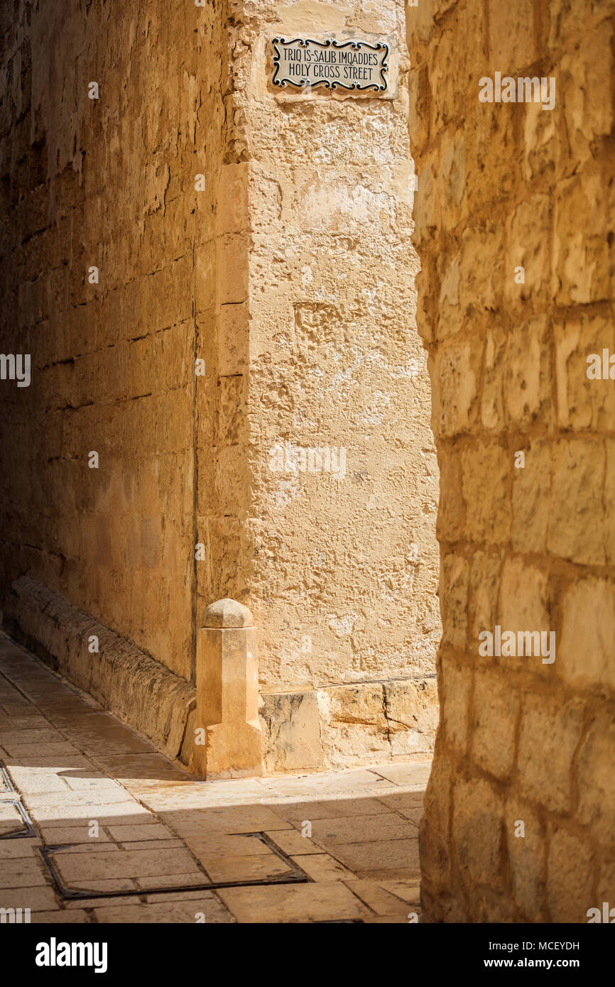 Traditional maltese stone hi-res stock photography and images - Alamy