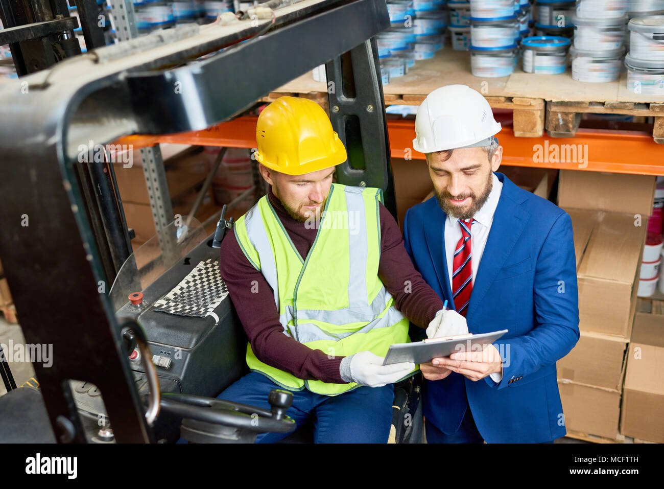 Man mover hi-res stock photography and images - Alamy