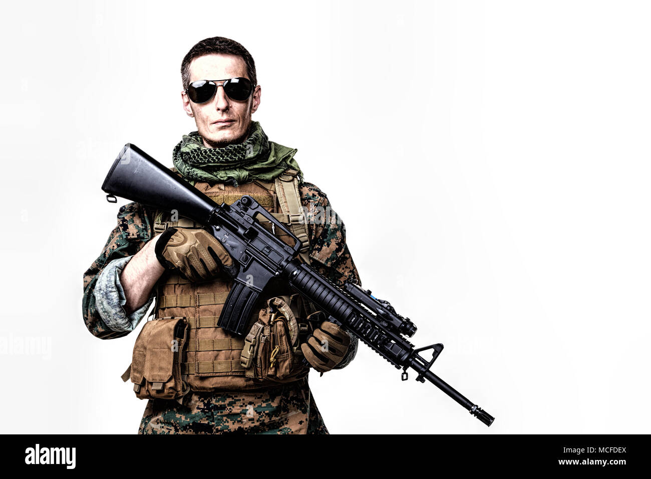 Us marine combat uniforms hi-res stock photography and images - Alamy