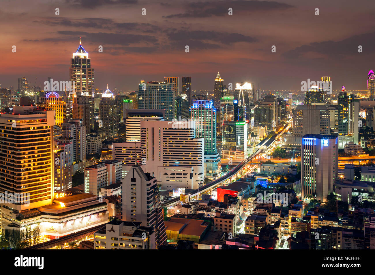 Nana sukhumvit bangkok hi-res stock photography and images - Alamy