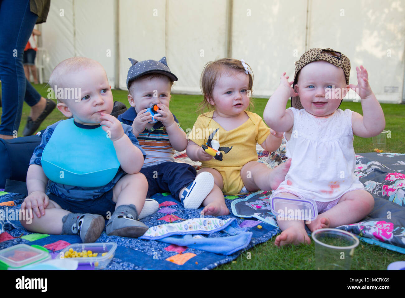 Children toddlers babies hi-res stock photography and images - Alamy