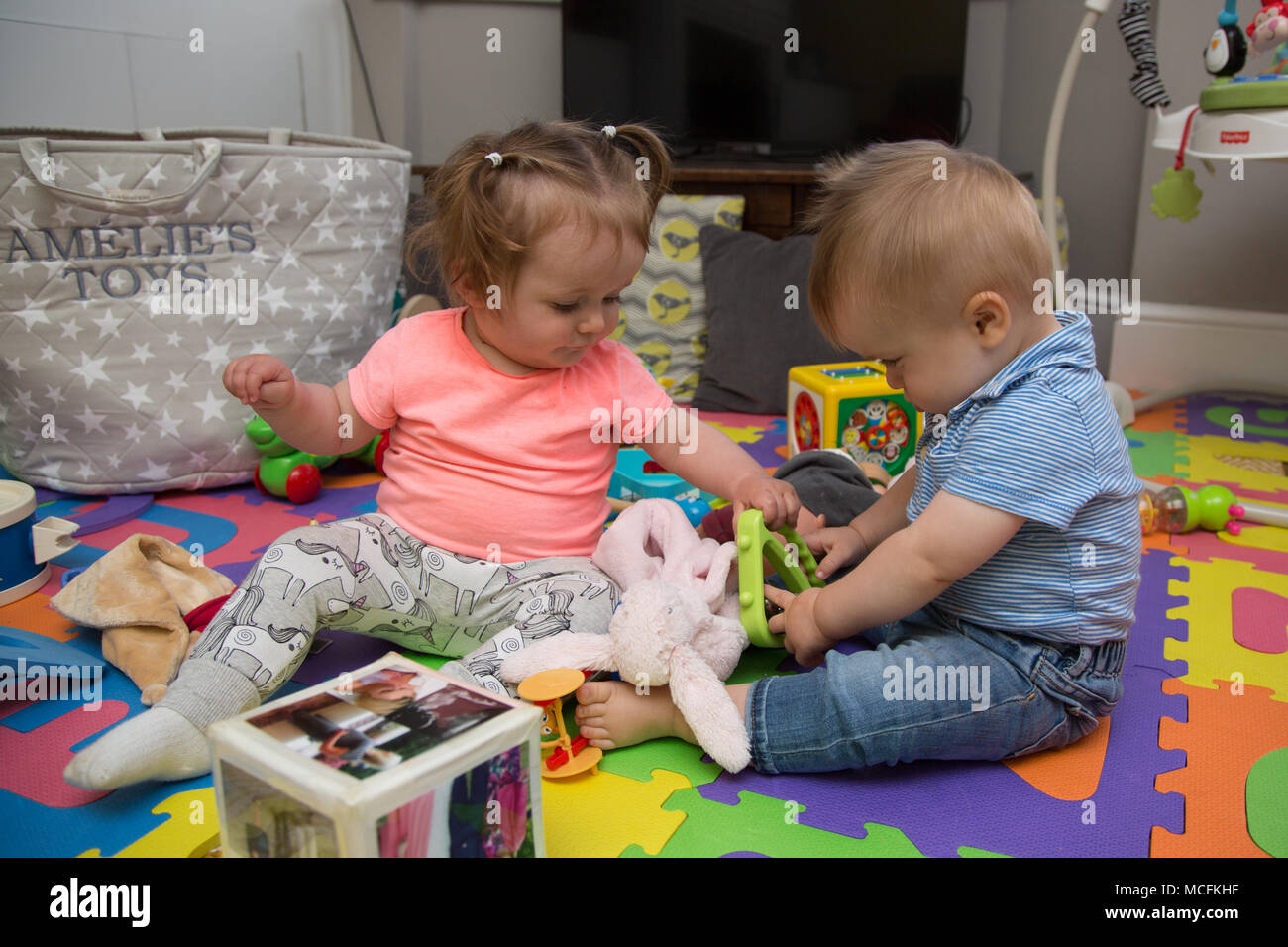 Playdate hi-res stock photography and images - Alamy