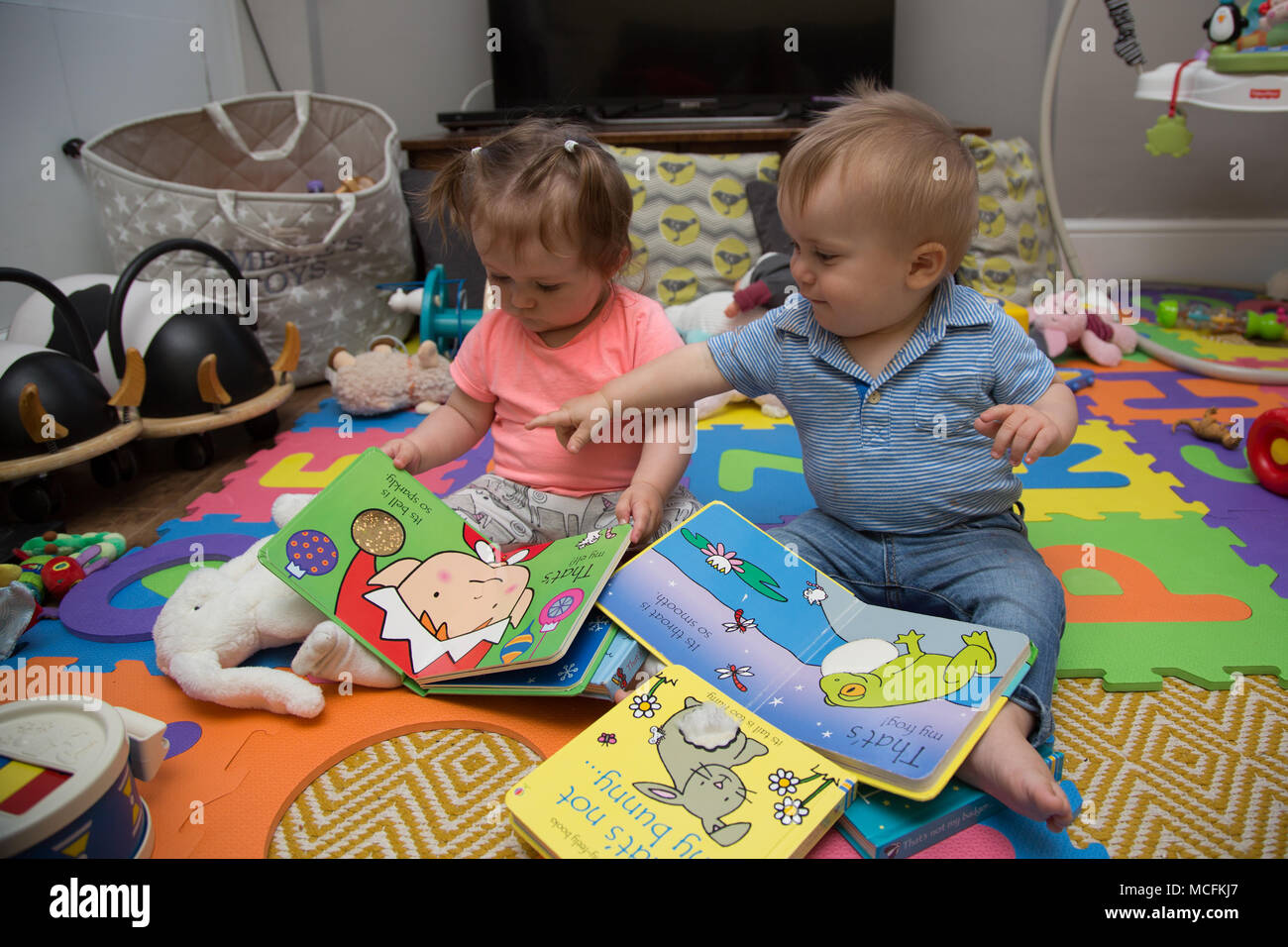 Playdate hi-res stock photography and images - Alamy