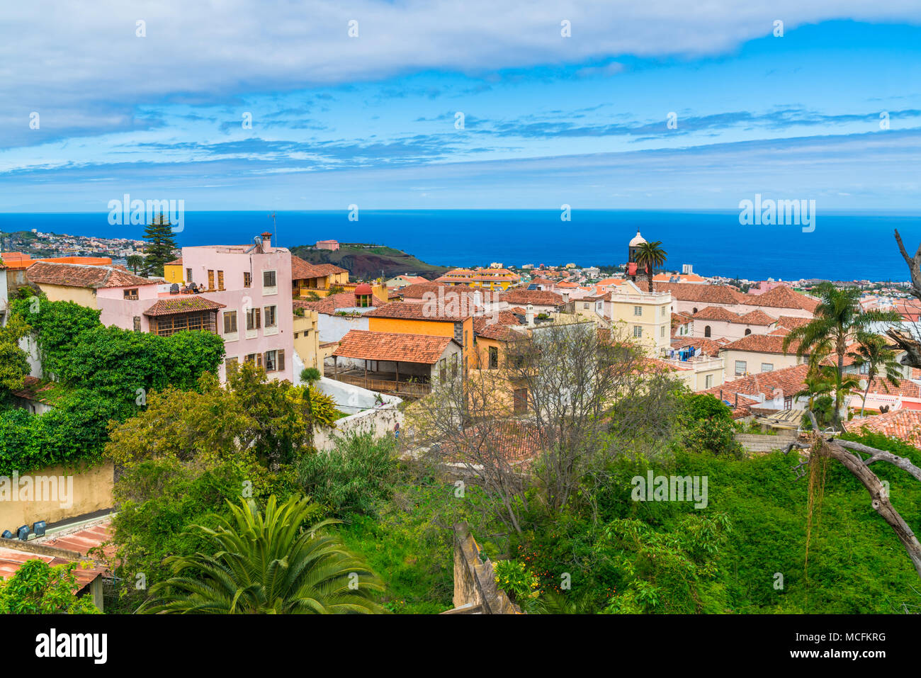 La laguna tenerife rooftops hi-res stock photography and images - Alamy